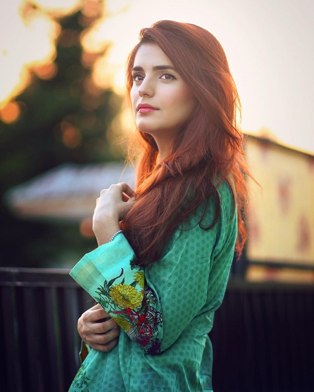 Meet Momina Mustehsan The Pakistani Singer You Will Fall In Love With