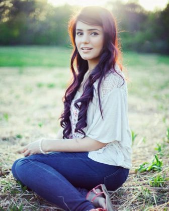 Meet Momina Mustehsan The Pakistani Singer You Will Fall In Love With