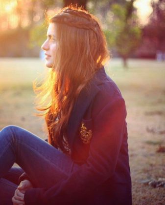 Meet Momina Mustehsan The Pakistani Singer You Will Fall In Love With