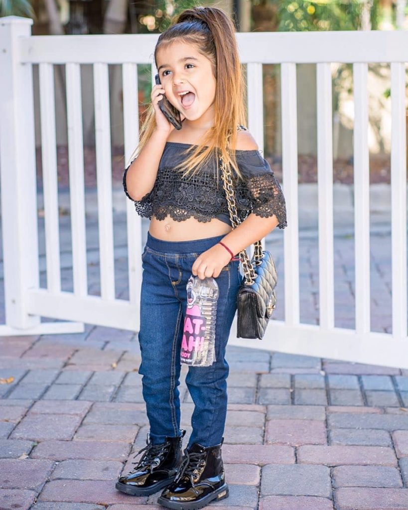 27 Photos Of Miah Dhanani The Four Year Girl Who Is Taking Internet By ...