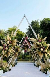21 Wedding Gate Decoration Ideas That Are Trending Now