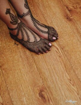 31 Stunning Stylish Leg Mehndi Design For The Modern Woman